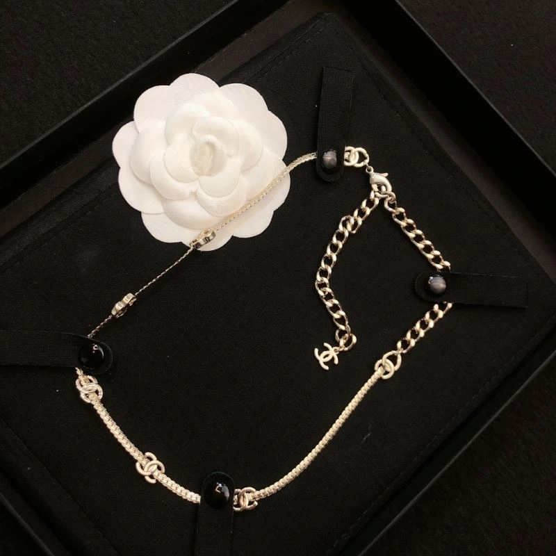 Top match Chanel Necklaces