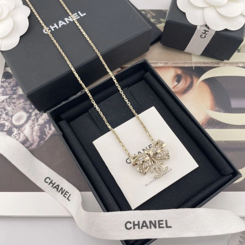 Indistinguishable Chanel Necklaces