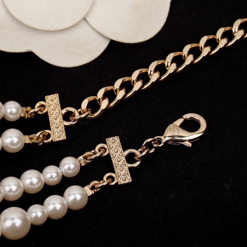 Accurate model Chanel Necklaces