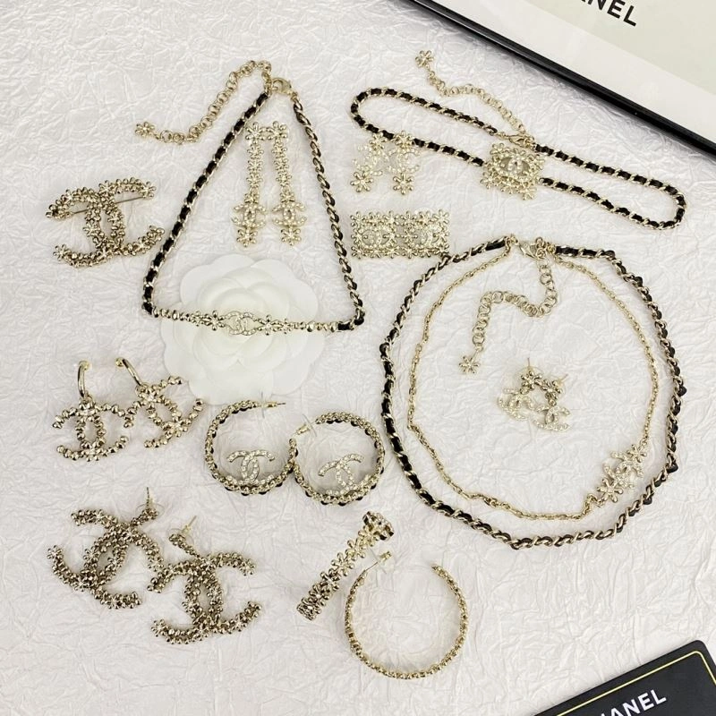 Legit Chanel Necklaces