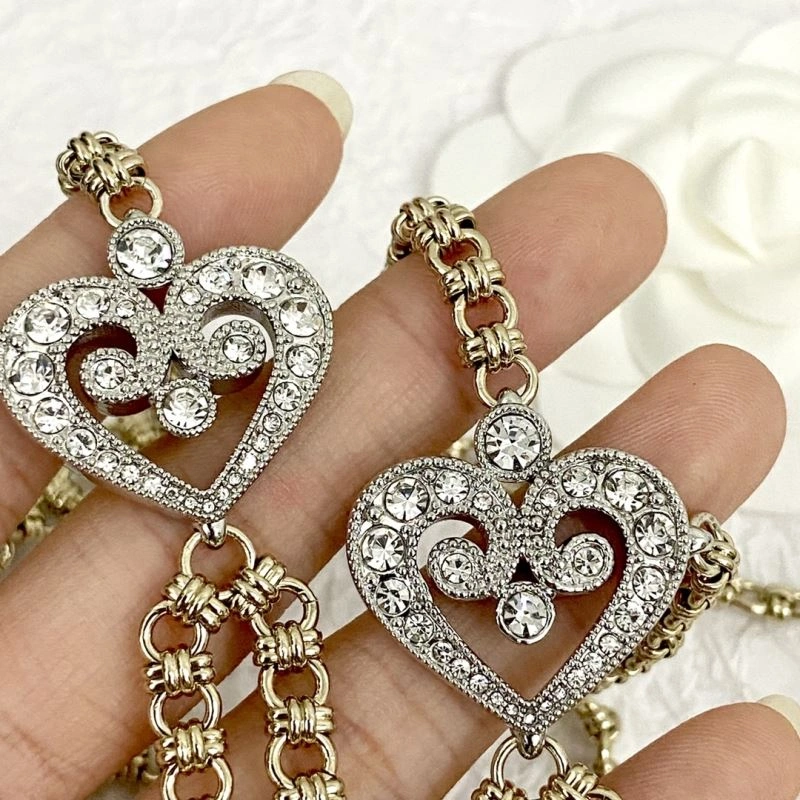 Original Chanel Necklaces