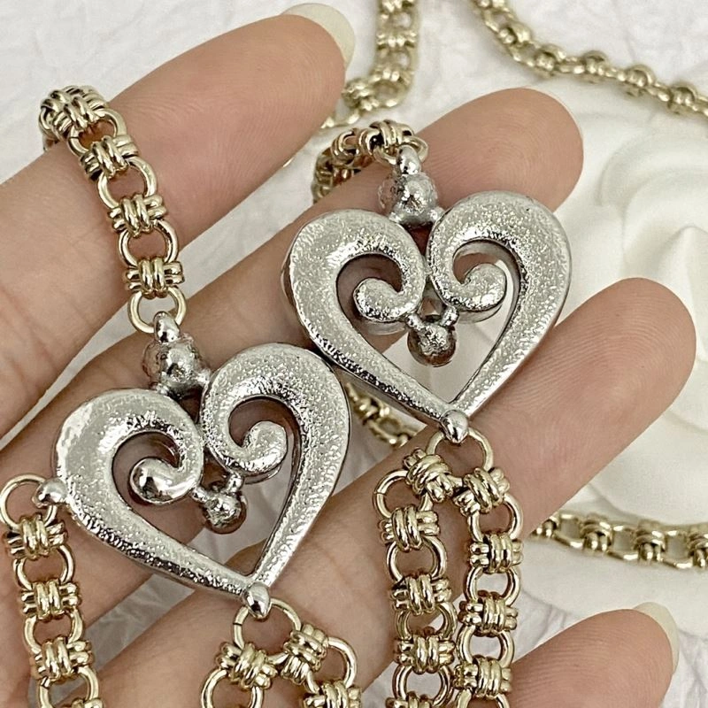 Original Chanel Necklaces