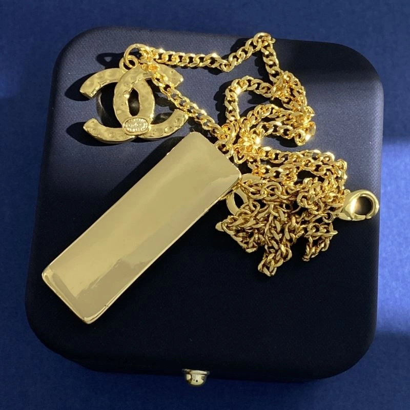 Brand-authenticated Chanel Necklaces