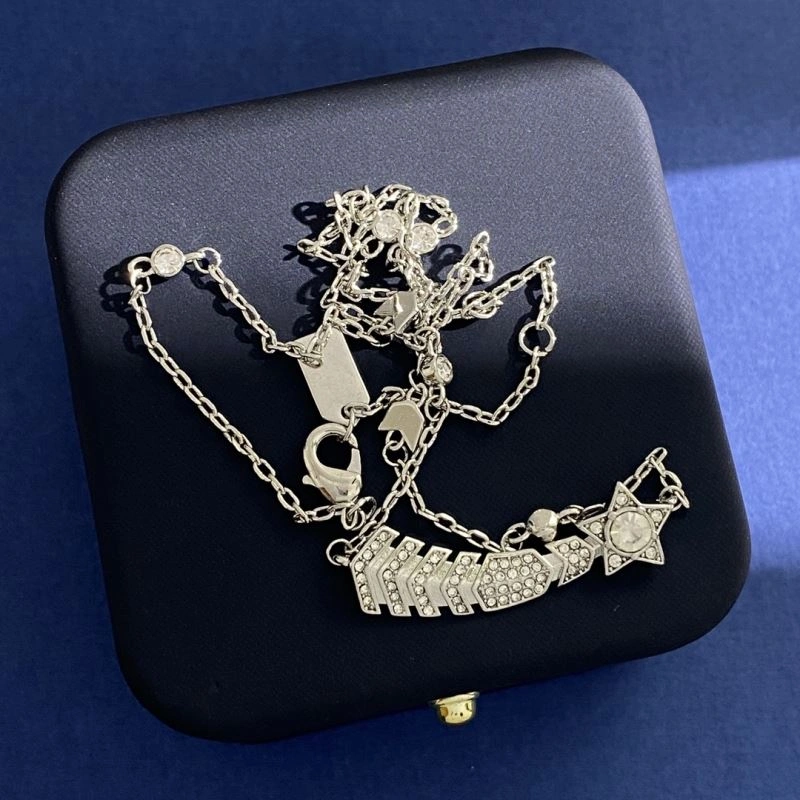 Top match Chanel Necklaces