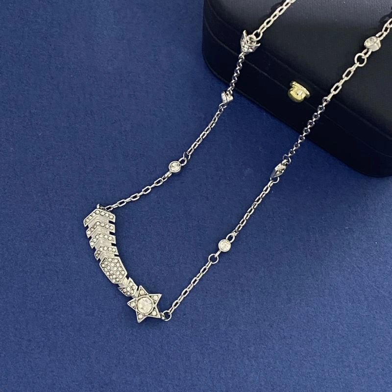 Top match Chanel Necklaces