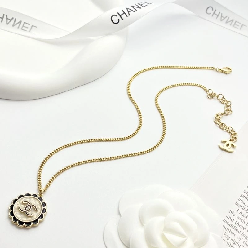 Precise copy Chanel Necklaces