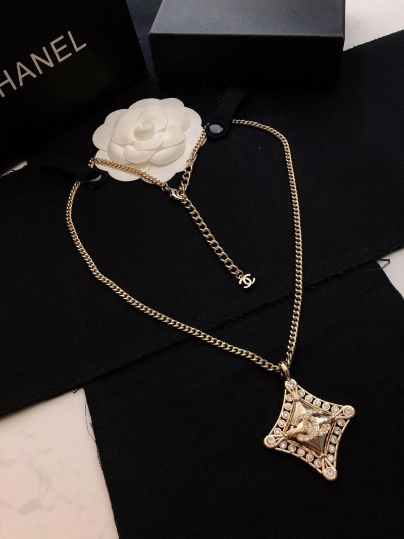 Brand-authenticated Chanel Necklaces