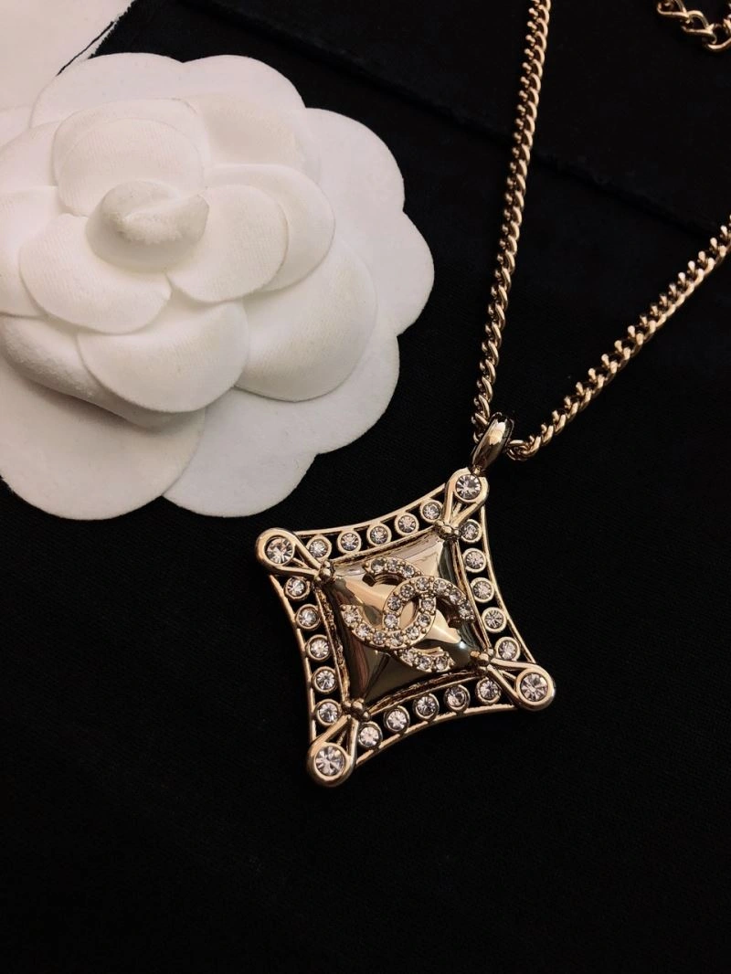 Brand-authenticated Chanel Necklaces