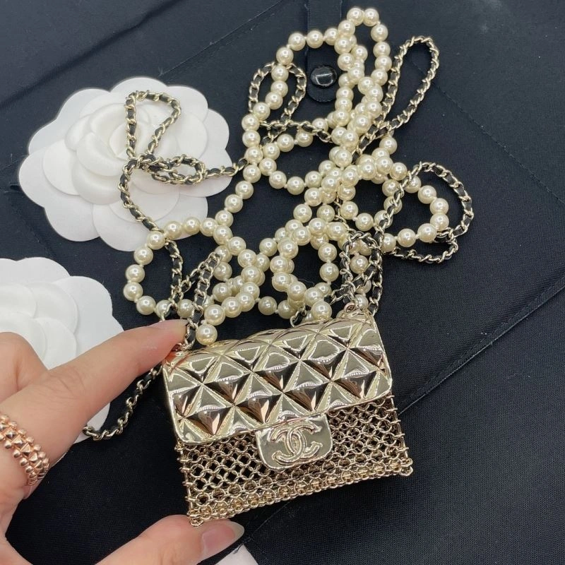 Original Chanel Necklaces
