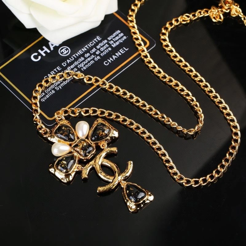 Top match Chanel Necklaces
