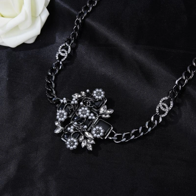 Inexpensive Chanel Necklaces