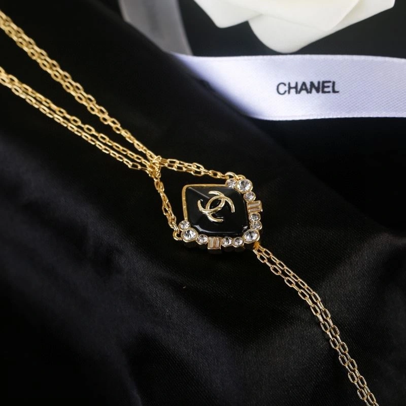 Low-cost Chanel Necklaces