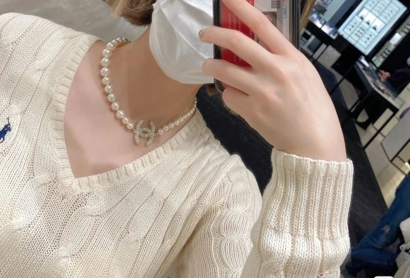 Low-cost Chanel Necklaces