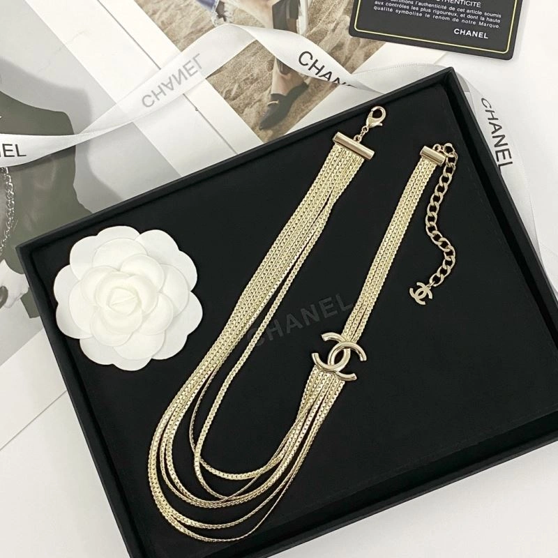 Top match Chanel Necklaces