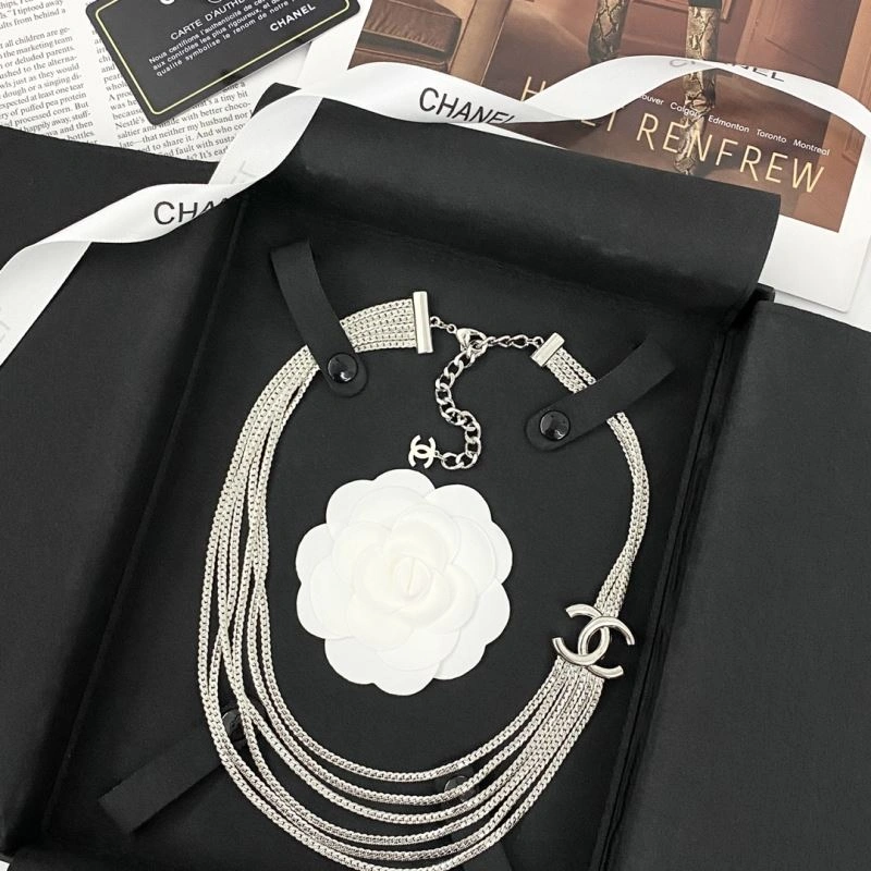 Bargain Chanel Necklaces