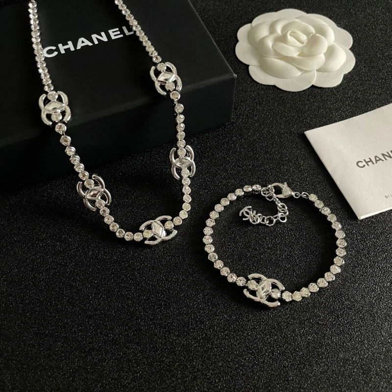 Real Chanel Necklaces