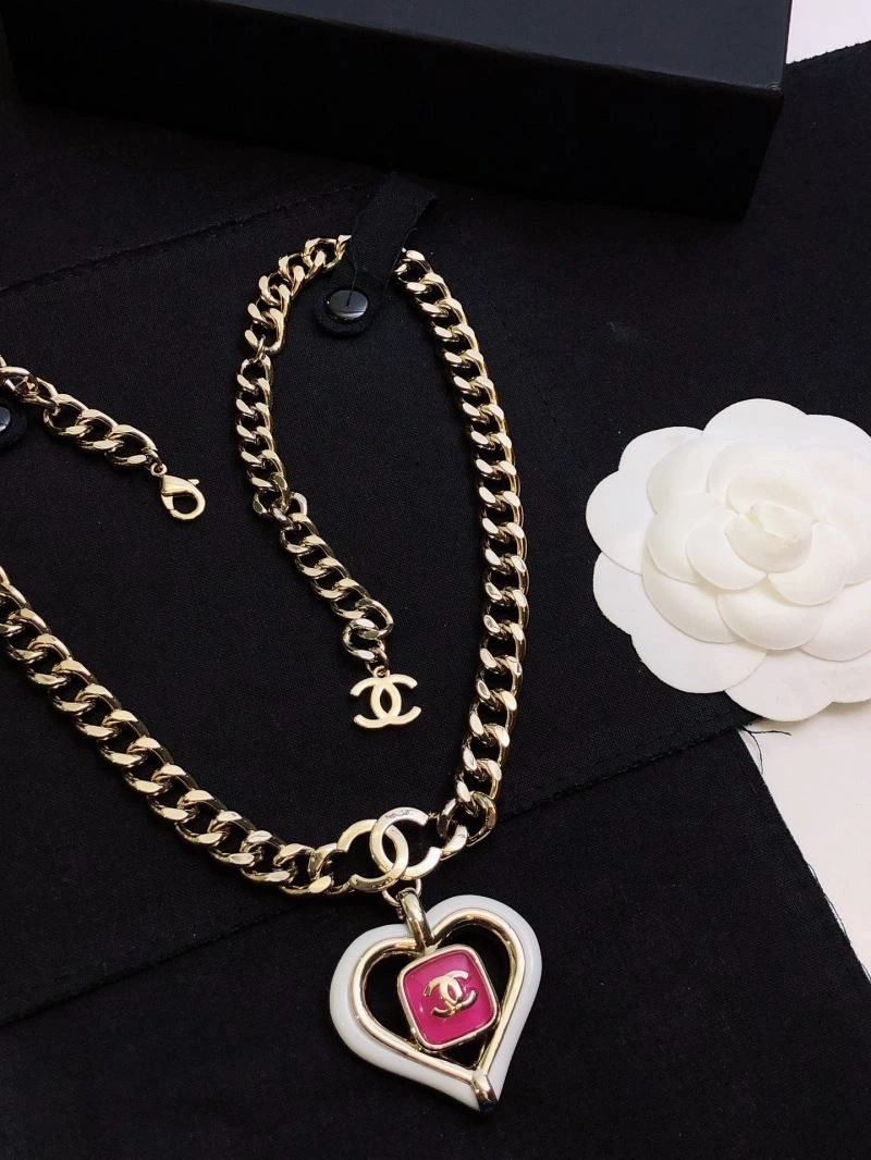 Cut-rate Chanel Necklaces