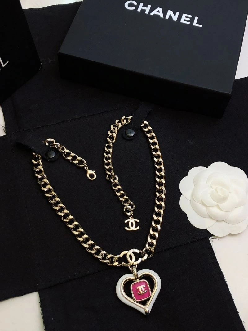 Cut-rate Chanel Necklaces