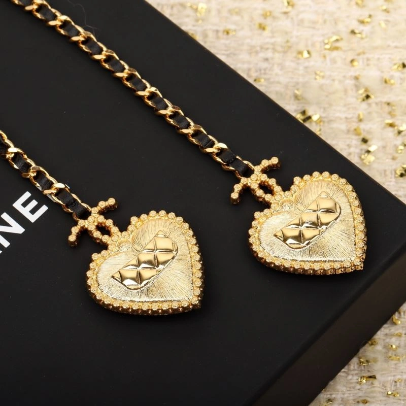 Accurate model Chanel Necklaces