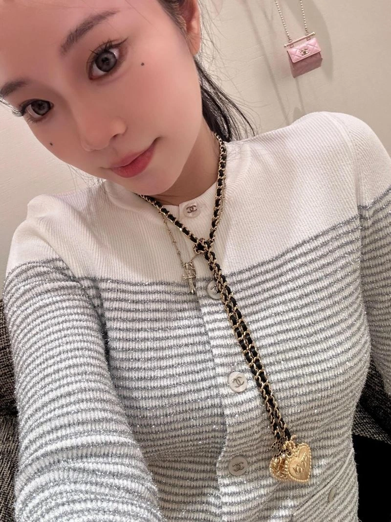 Accurate model Chanel Necklaces