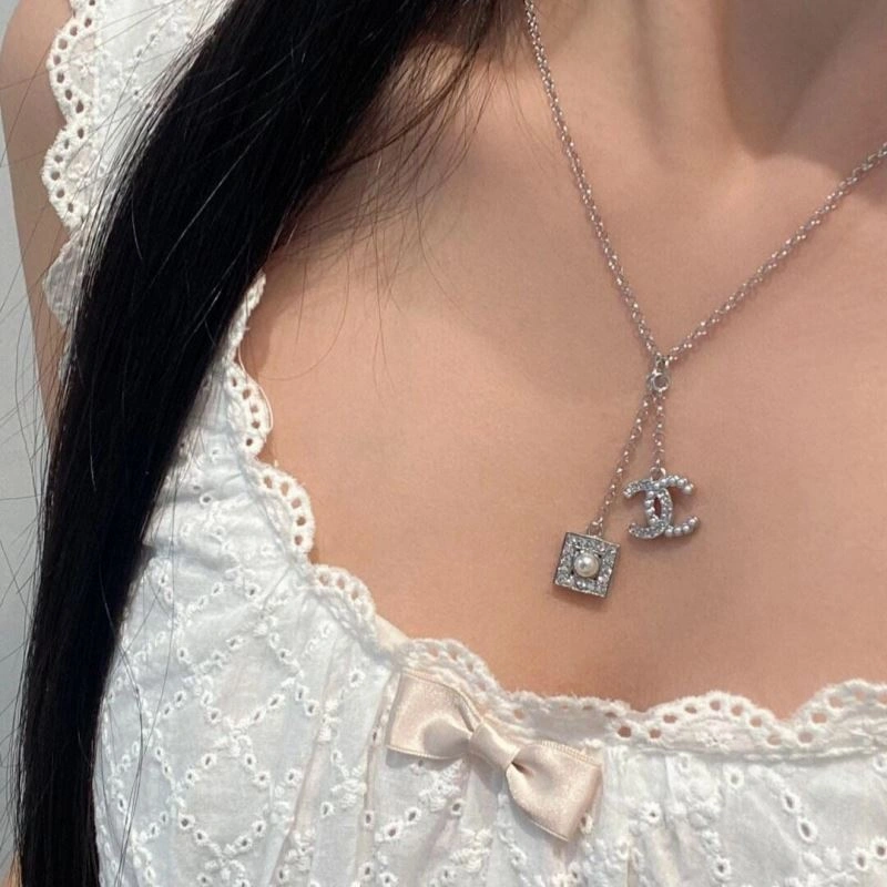 Precise copy Chanel Necklaces