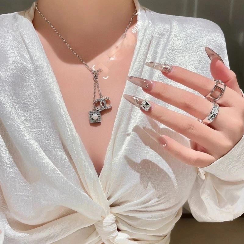 Precise copy Chanel Necklaces