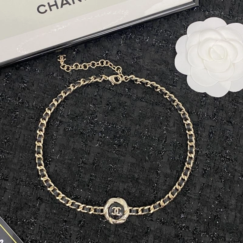 Top mirror Chanel Necklaces