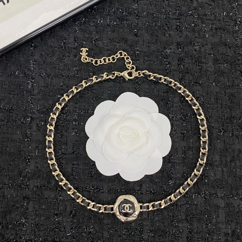 Top mirror Chanel Necklaces