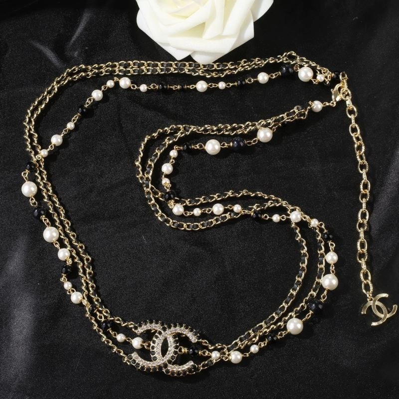 Top mirror Chanel Necklaces