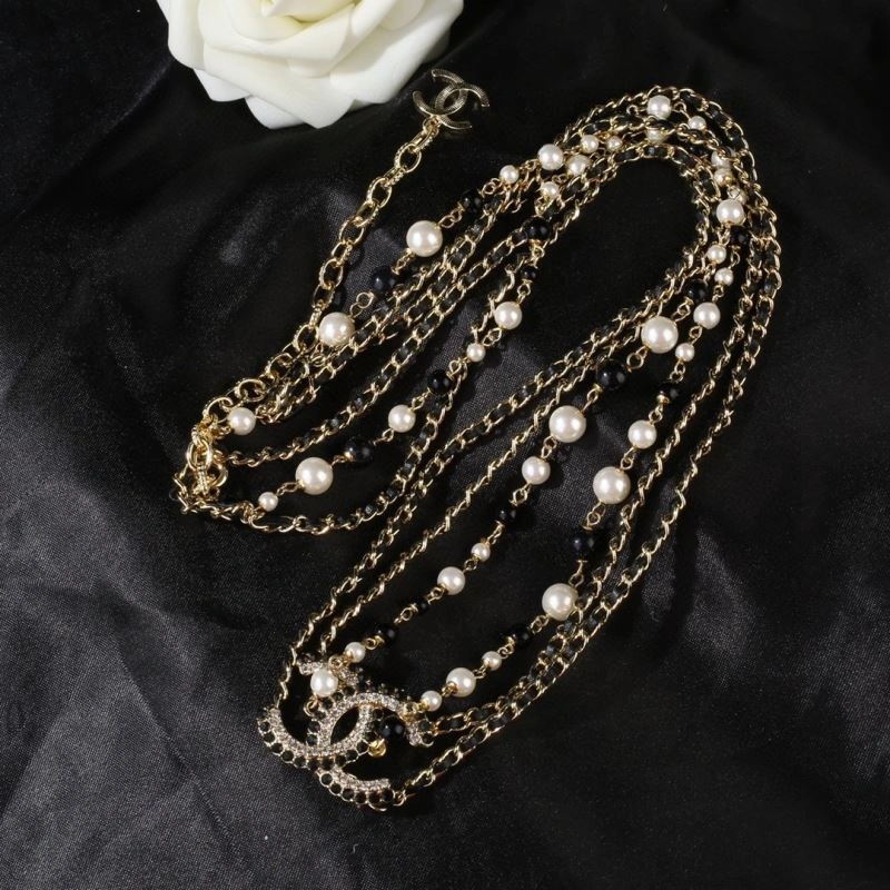 Top mirror Chanel Necklaces