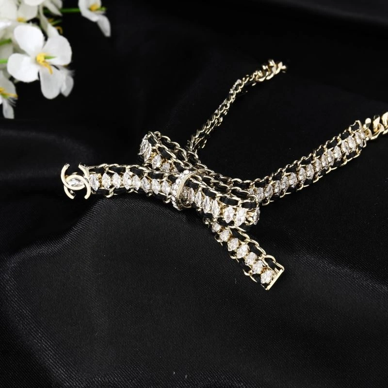 Bargain Chanel Necklaces