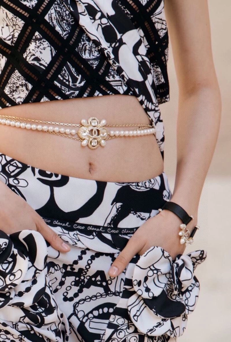 Cut-rate Chanel Necklaces