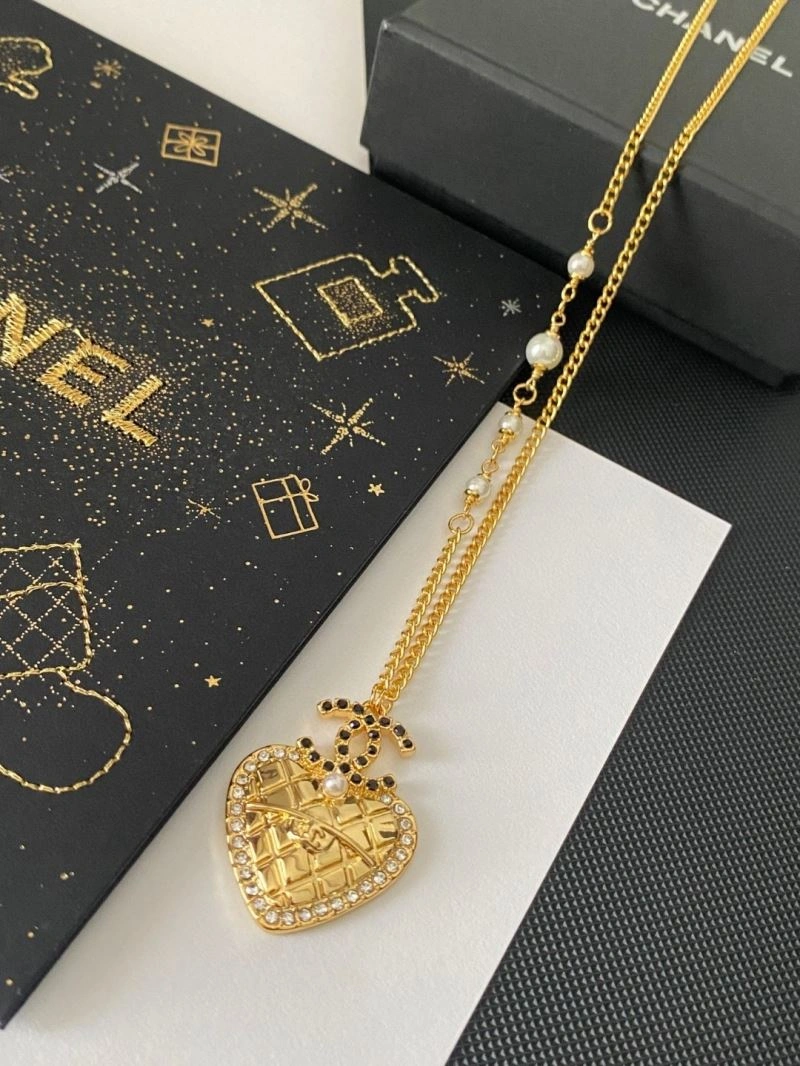 Low-cost Chanel Necklaces