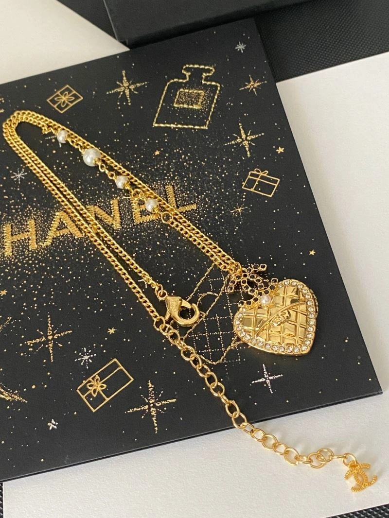 Low-cost Chanel Necklaces
