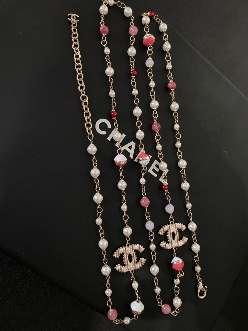 Top mirror Chanel Necklaces