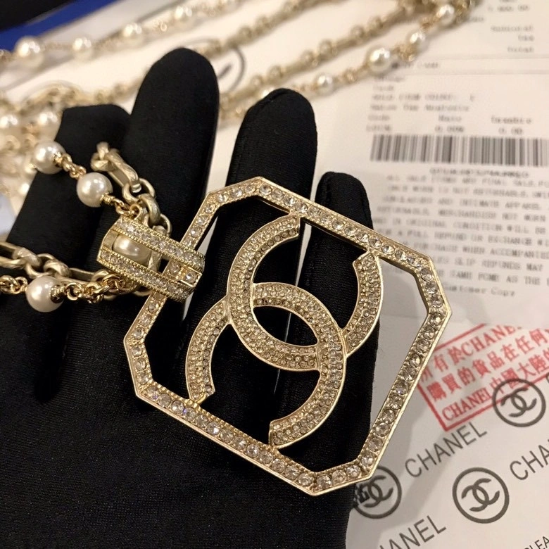 Top match Chanel Necklaces