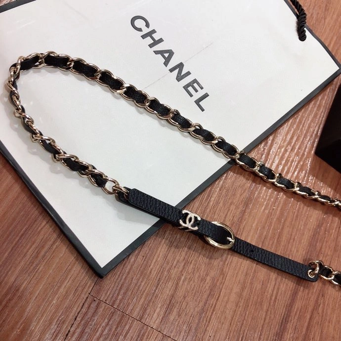 Top mirror Chanel Necklaces