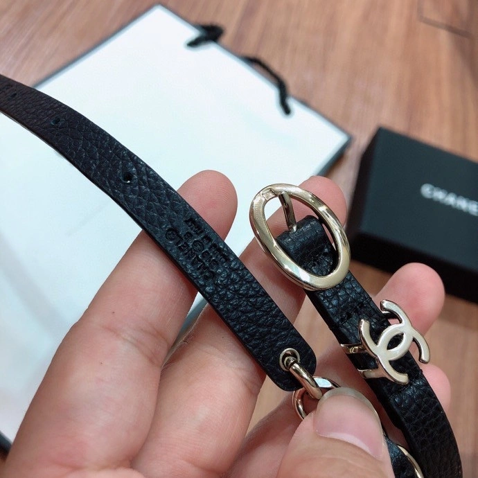 Top mirror Chanel Necklaces