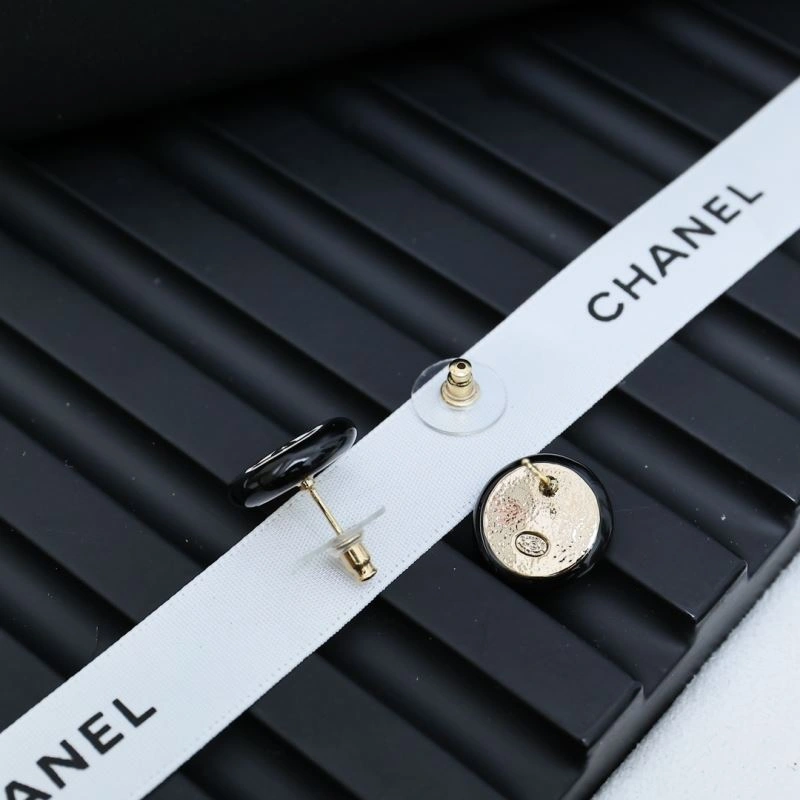 Discounted Chanel Necklaces