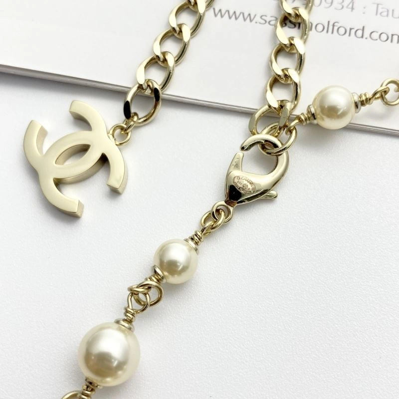 Top mirror Chanel Necklaces