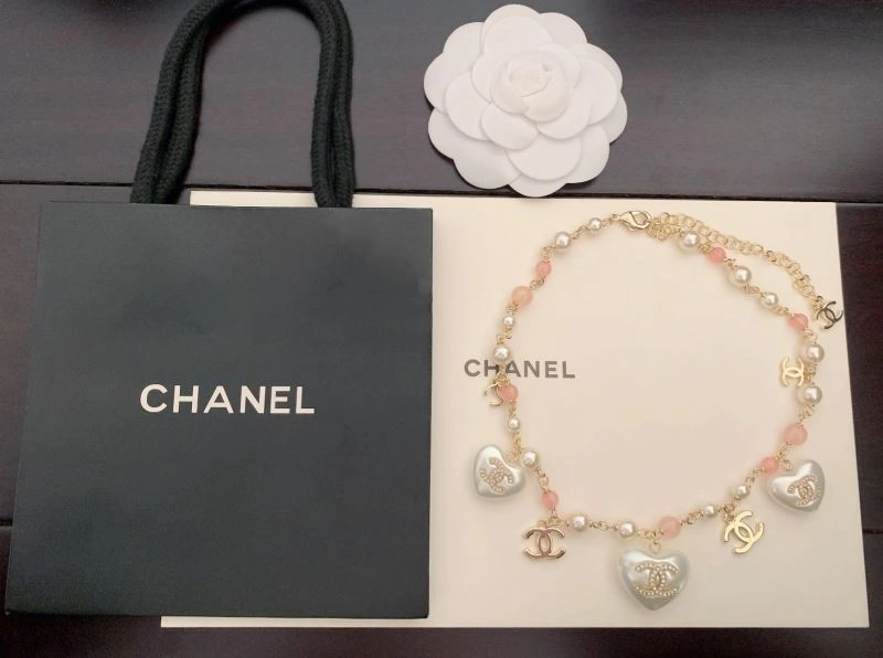 Cut-rate Chanel Necklaces