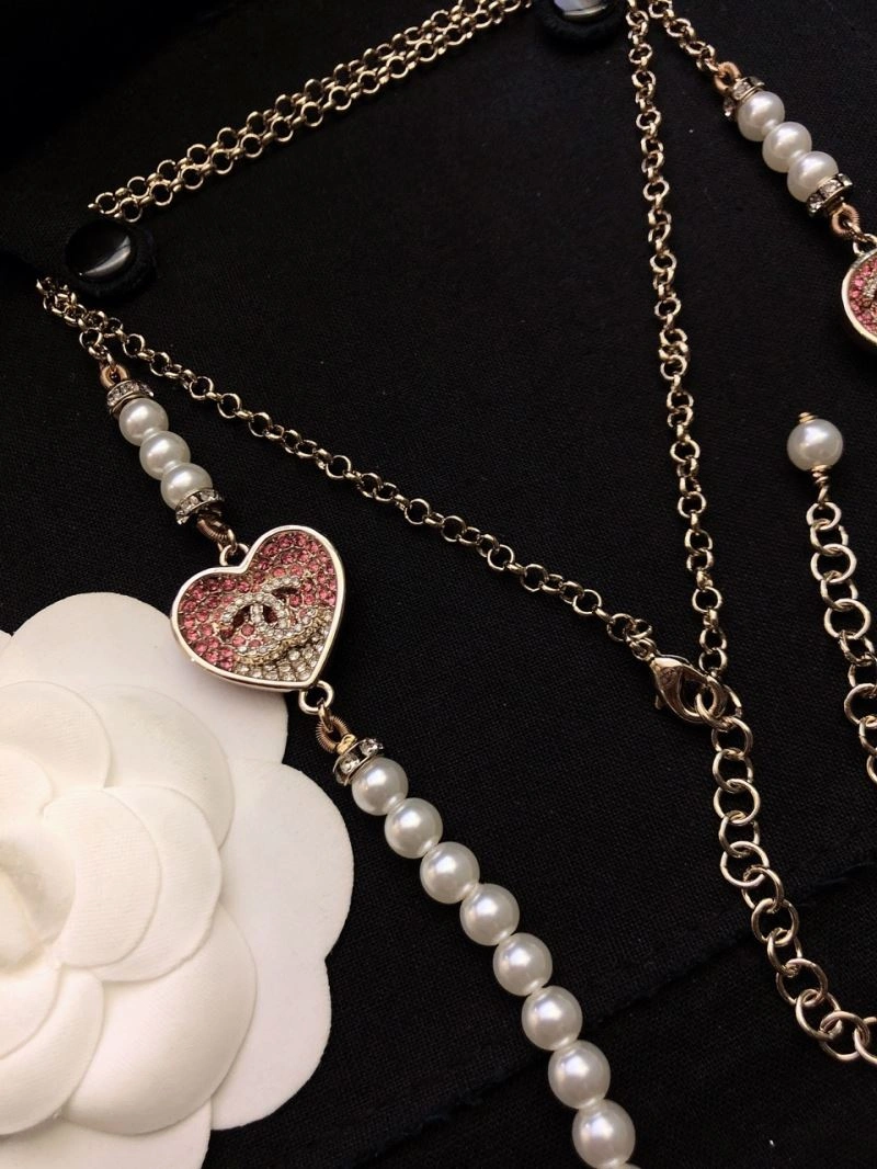 Bargain Chanel Necklaces