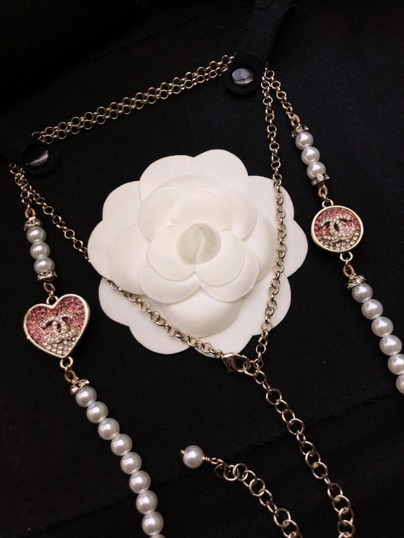 Bargain Chanel Necklaces