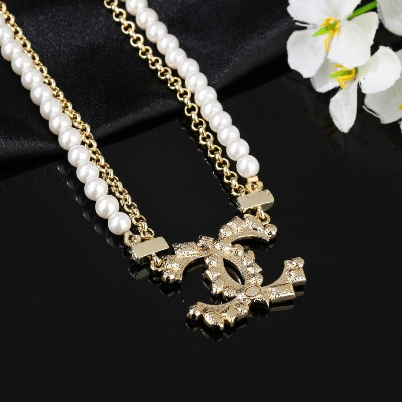 Cut-rate Chanel Necklaces