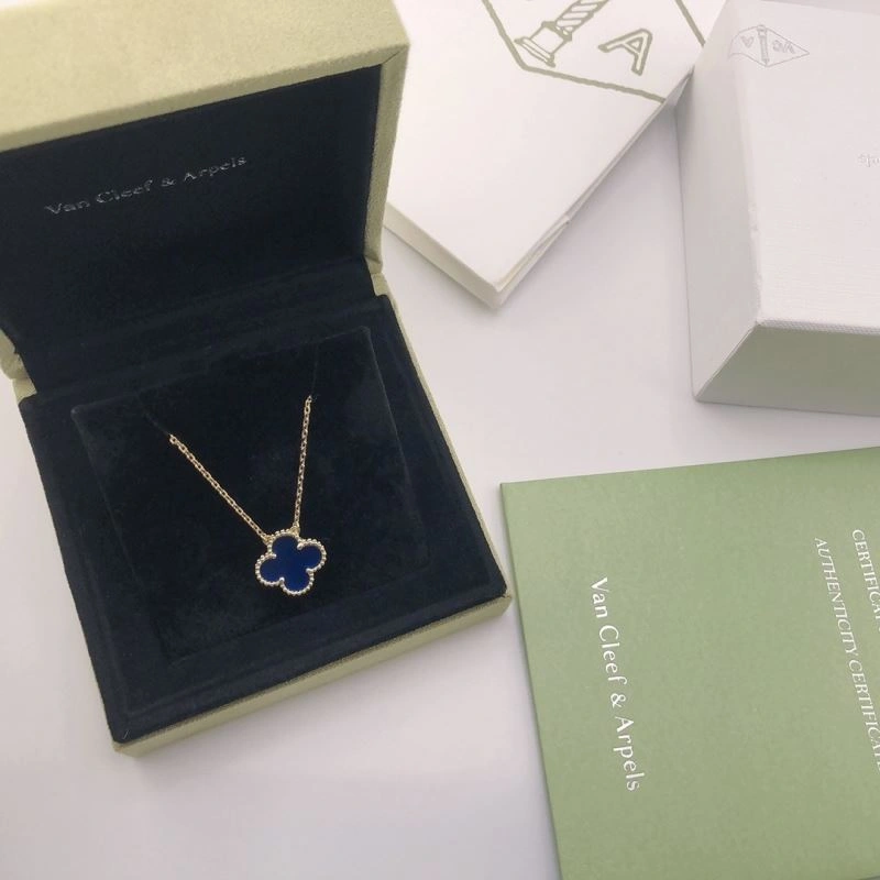 Accurate model Chanel Necklaces