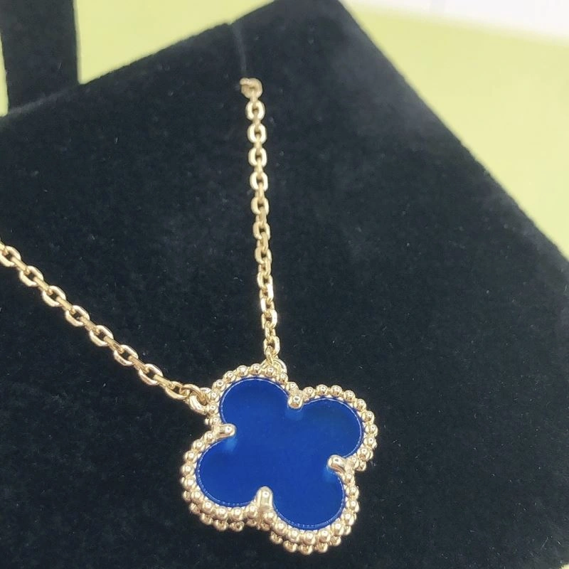 Accurate model Chanel Necklaces
