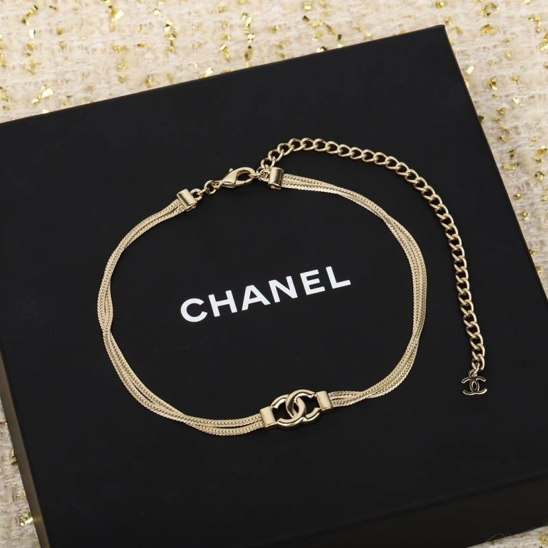 Top match Chanel Necklaces