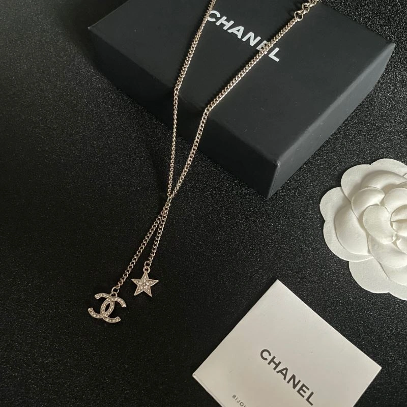 Accurate model Chanel Necklaces