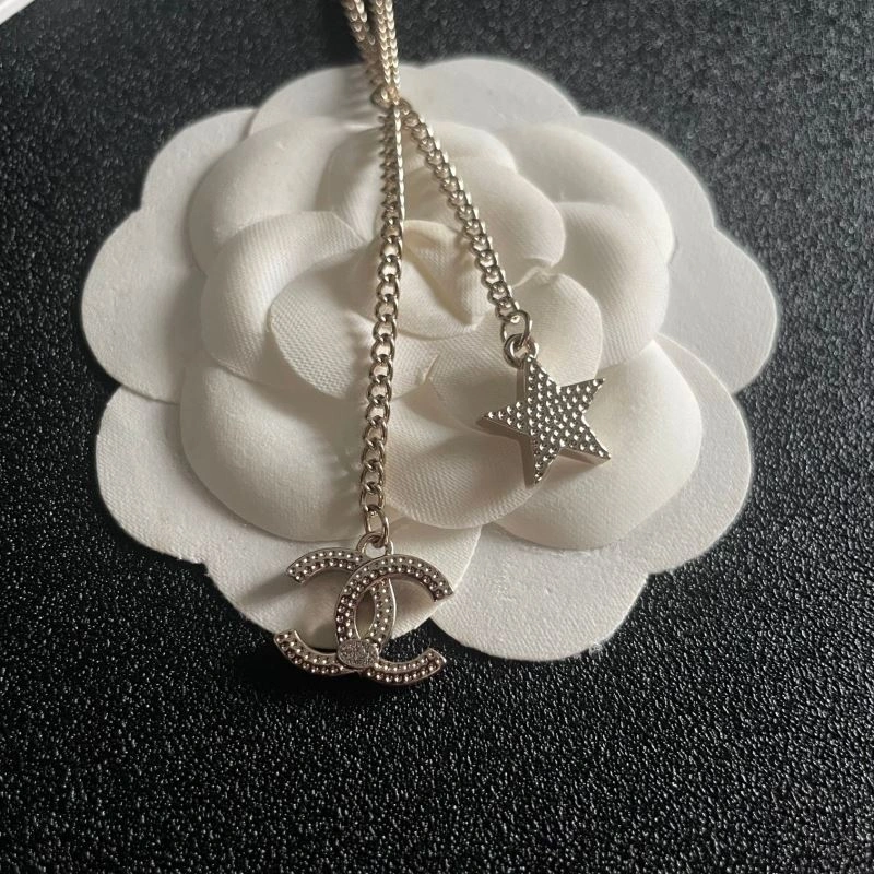 Accurate model Chanel Necklaces