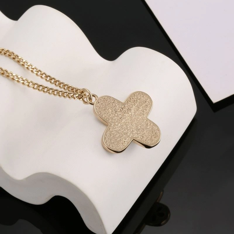 Top mirror Chanel Necklaces
